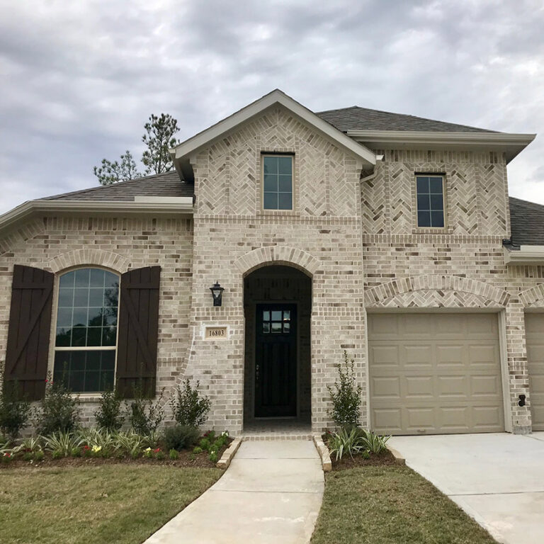 Summer Ash - Red River Brick